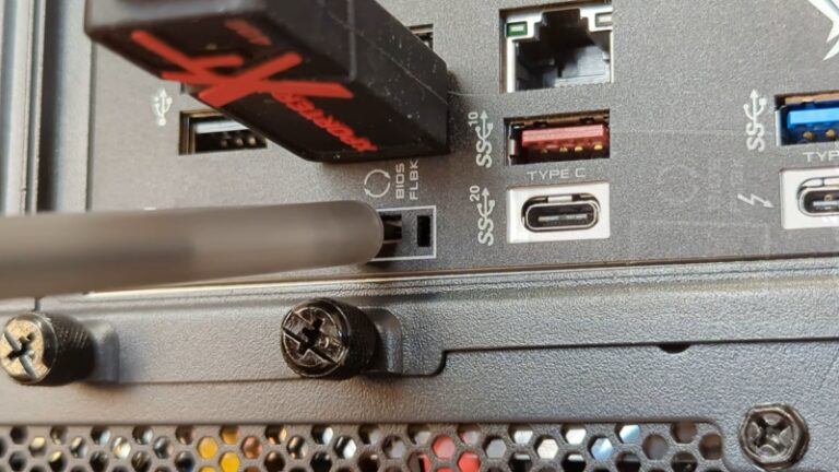 What Is USB BIOS Flashback? - 1051 The Blaze