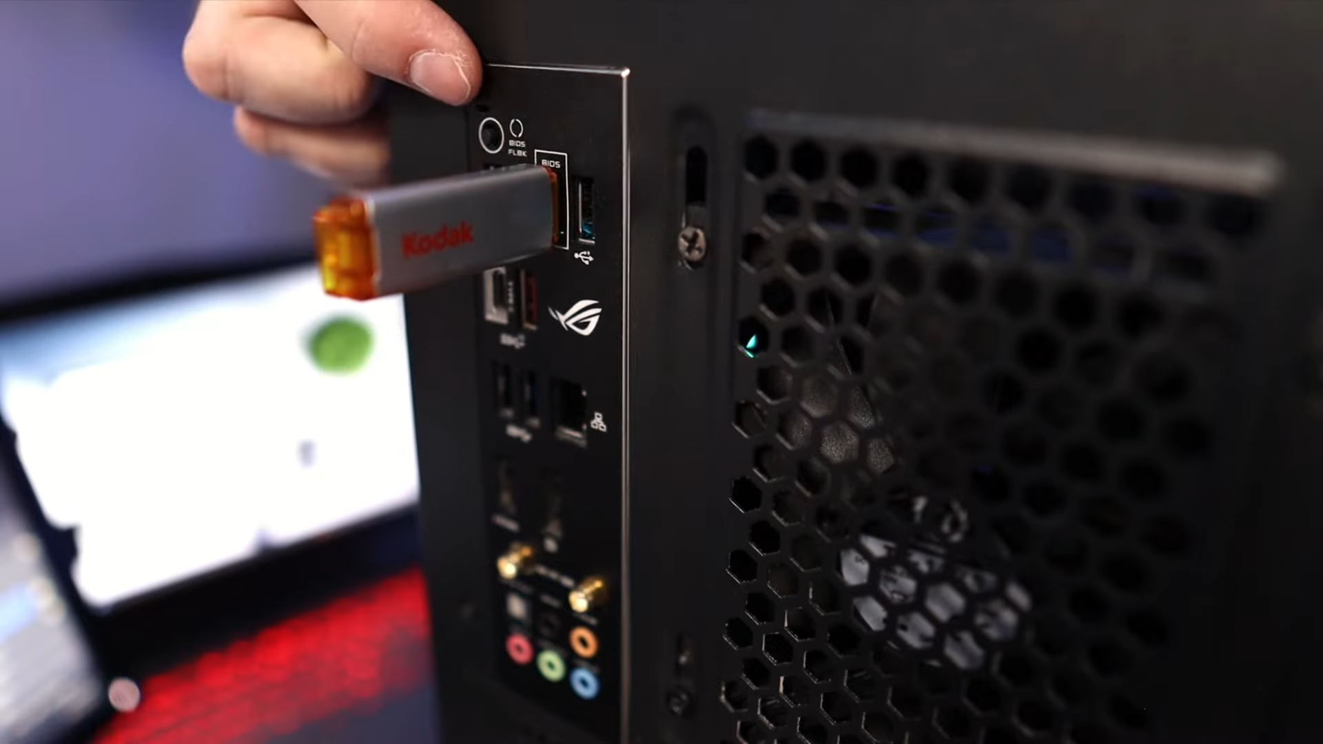 What Is USB BIOS Flashback? - 1051 The Blaze